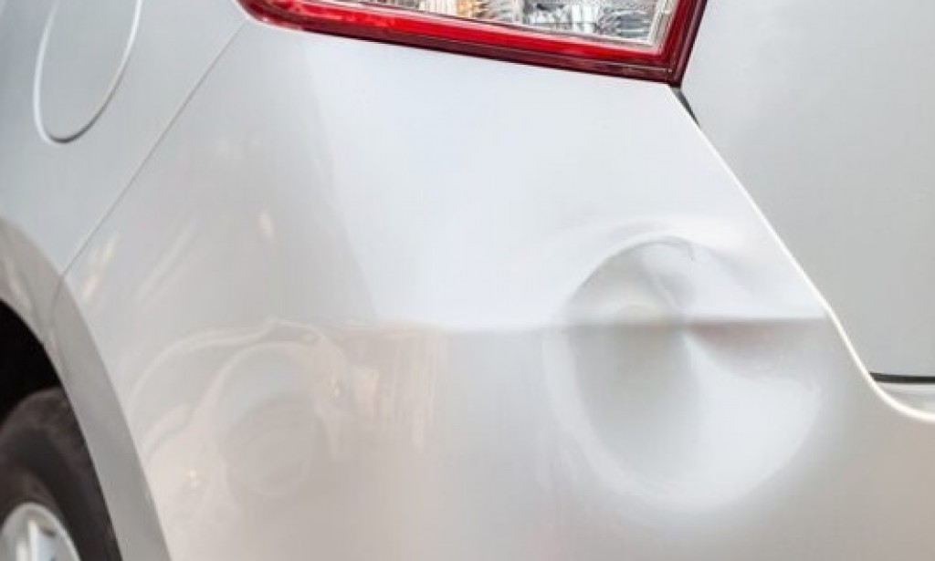 Biaya Perbaikan Mobil Penyok, Bengkel Resmi dan Ketok Magic